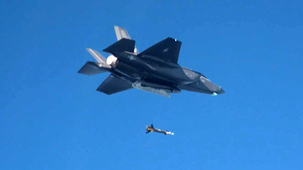 F 35A 동원 미사일 발사대 타격훈련 첫 공개北ICBM 도발에 대응