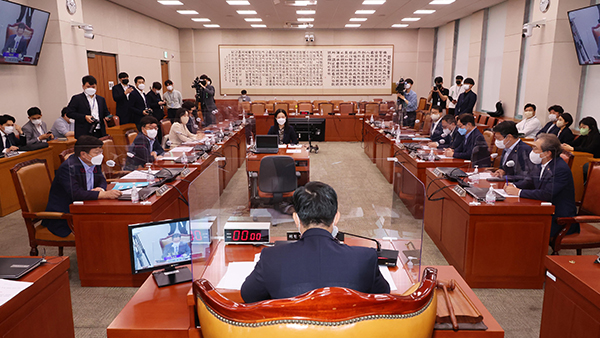 민주당 사개특위서 검수원복 시행령 헌재 결정 불복