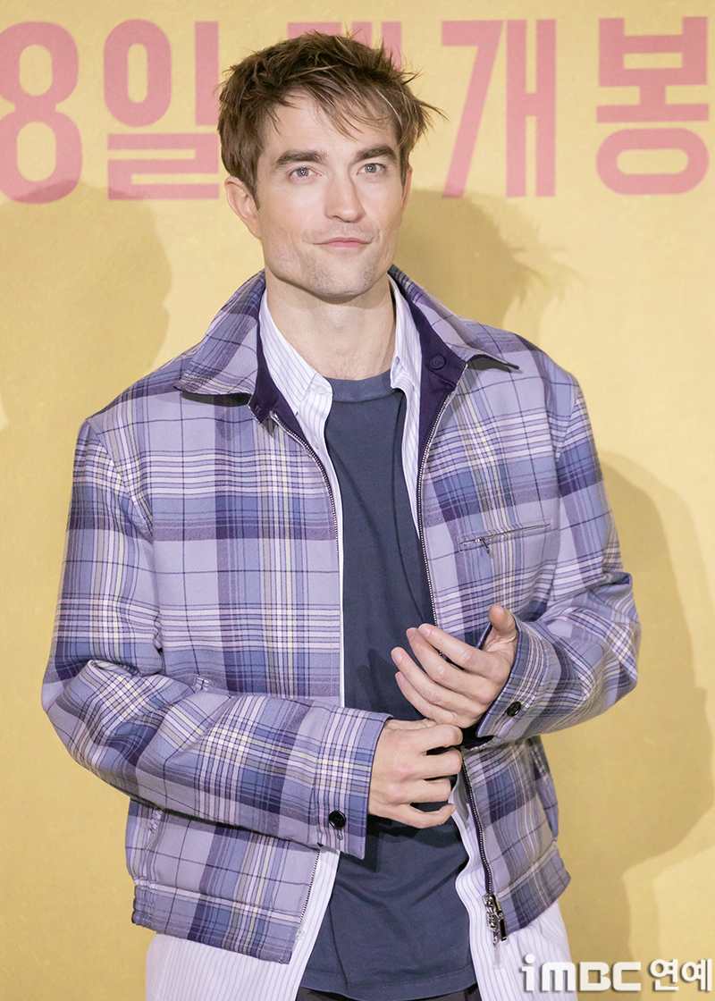 [포토] 로버트 패틴슨, 첫 내한 봉 잡았어요